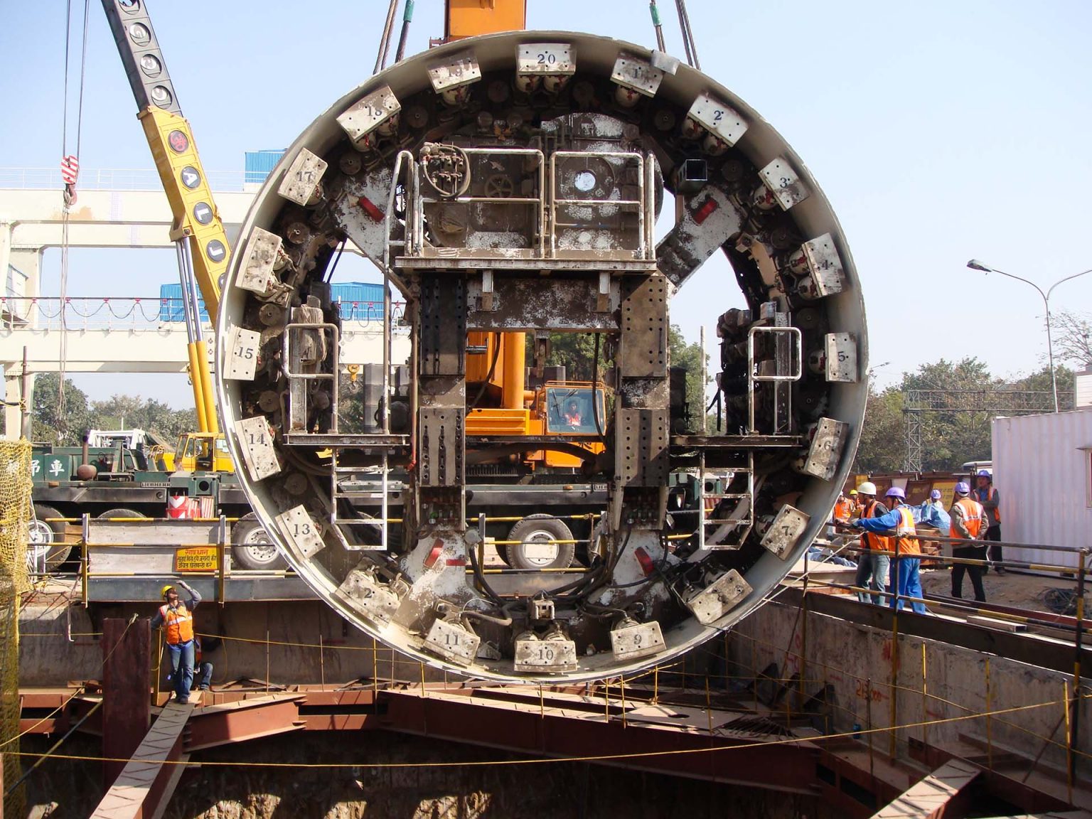 DMRC MRT- Phase II CONTRACT BC-16 - CEC