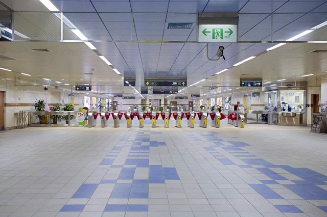 Taipei MRT Neihu Line Contract CB420 - CEC